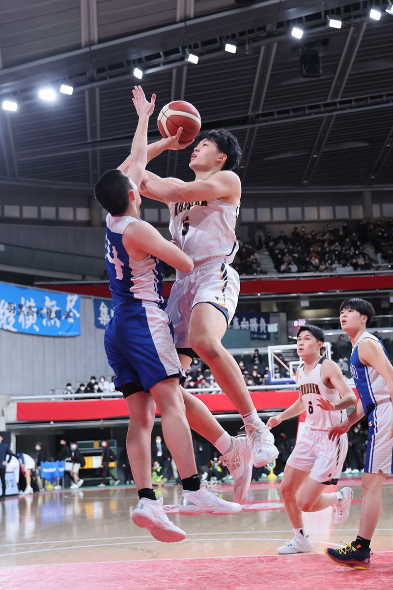 【ウインターカップ2022】洛南が準々決勝進出、4Q猛追の羽黒に勝利 | 高校（U18） | 月刊バスケットボールWEB