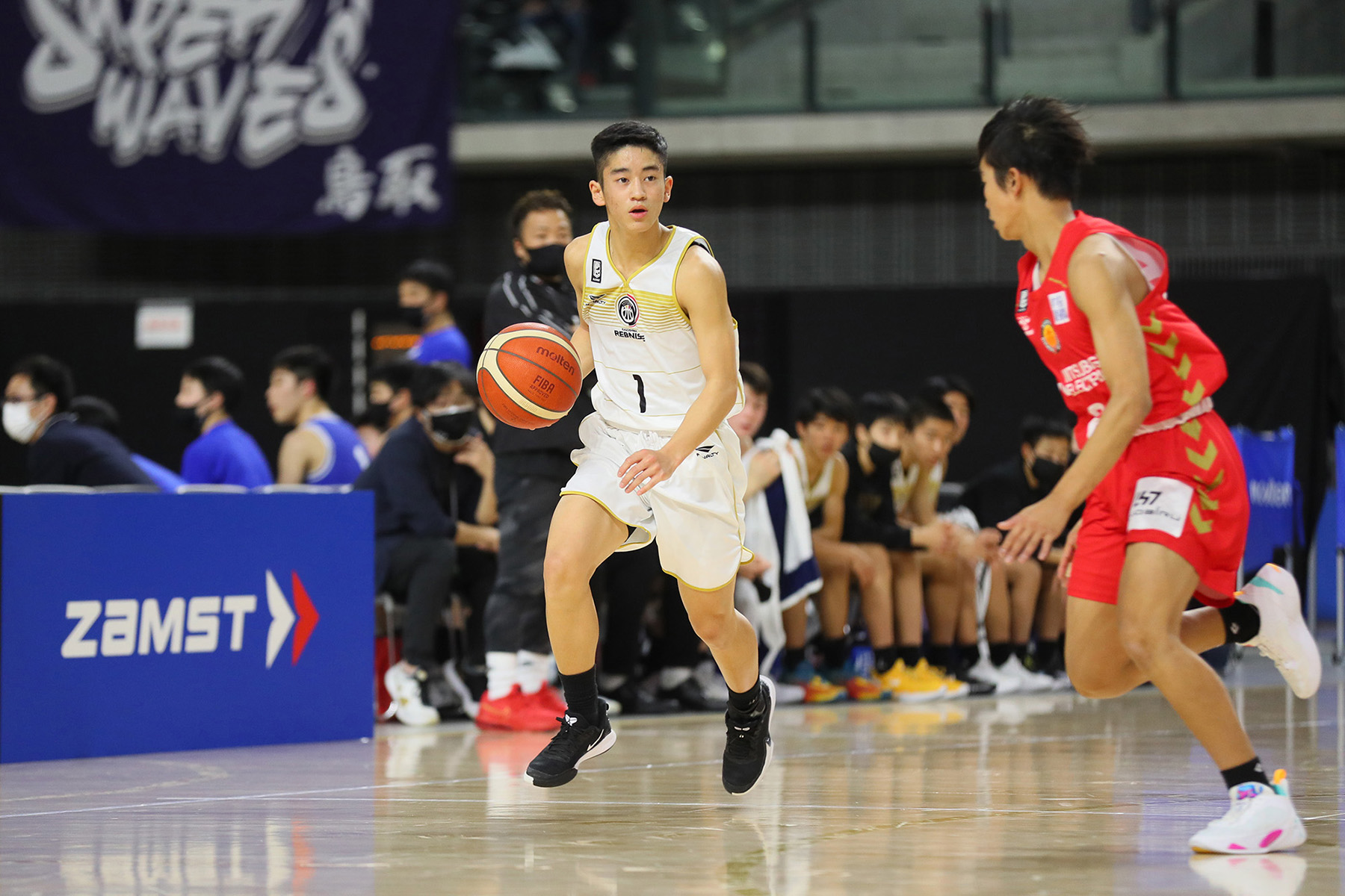【Jr.ウインターカップ2022-23】名古屋ダイヤモンドドルフィンズ U15が3回戦進出、鹿児島レブナイズU15に快勝 | 中学(U15) | 月刊バスケットボールWEB