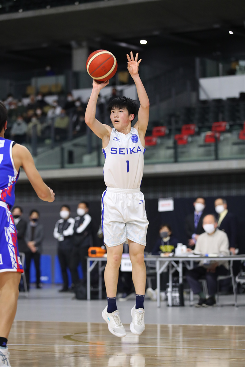 【Jr.ウインターカップ2022-23】ライジングゼファーフクオカU15が決勝進出、京都精華学園中に逆転勝利 | 中学(U15) | 月刊バスケットボールWEB